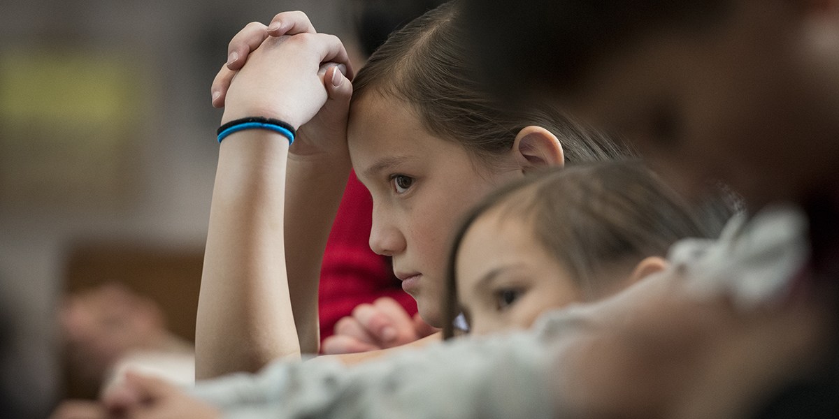 Técnicas muy simples para iniciar a los niños en la oración