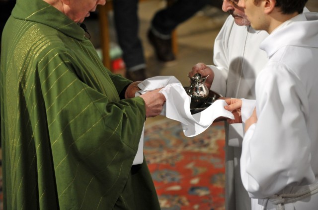 Objetos litúrgicos usados en Misa