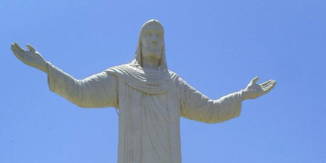 El Cristo que vela por la paz entre Ecuador y Perú