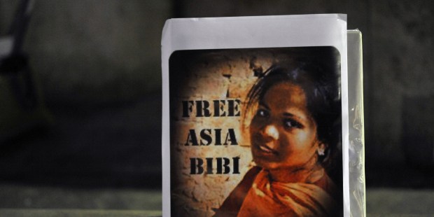 Asia Bibi está libre y a salvo fuera de un Pakistán cada vez más peligroso
