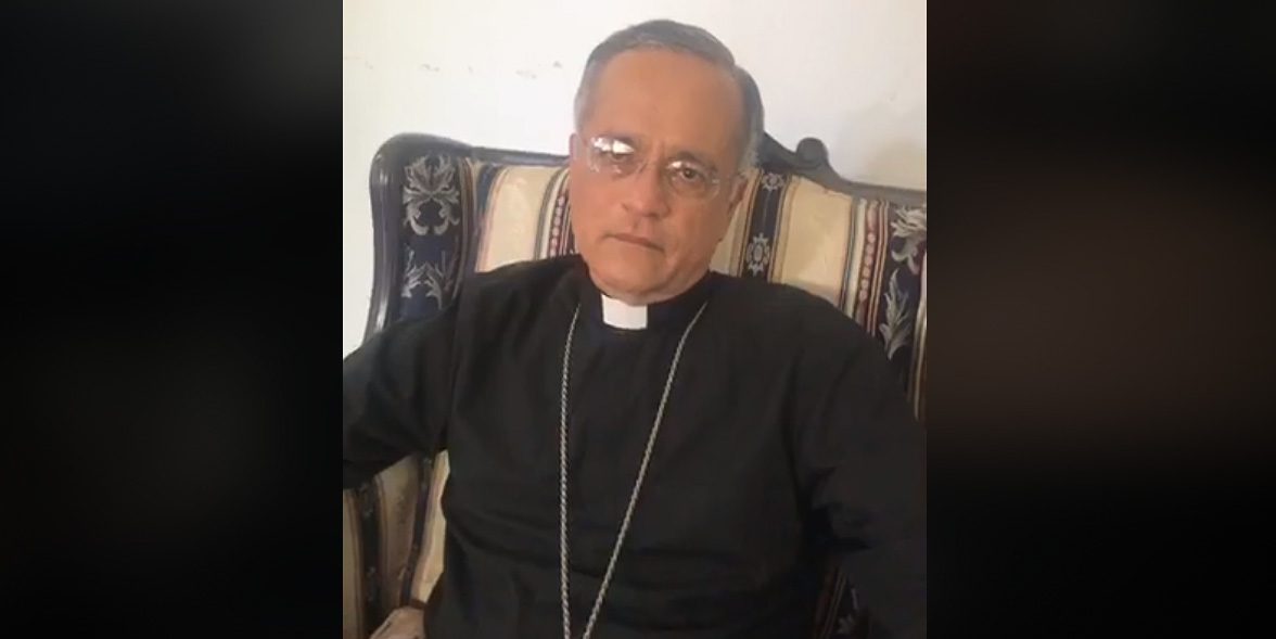 Las lágrimas del obispo Báez conmueven al mundo, pero quizá no a Ortega