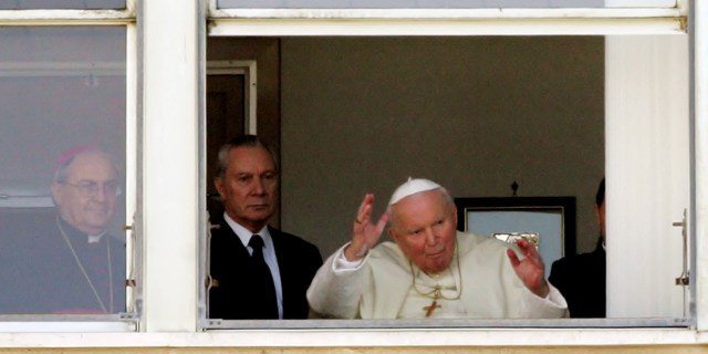 El mayordomo de Juan Pablo II cuenta un milagro por intercesión de Wojtyla