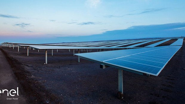 En el desierto de Perú nace un parque de energía solar