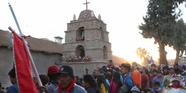No hay crisis que valga, la religiosidad popular está en el ADN de Chile