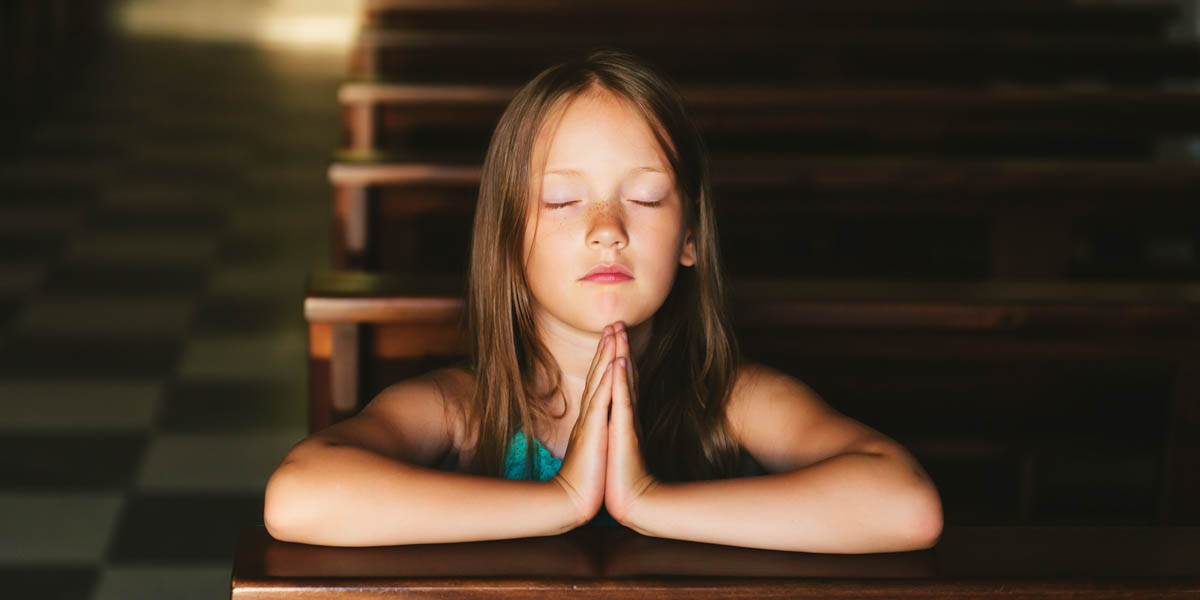 Oraciones de la infancia que te devuelven a Dios