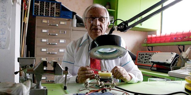 El marcapasos, el invento de un colombiano que ha salvado millones de vidas