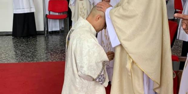 sacerdote Colombia cáncer