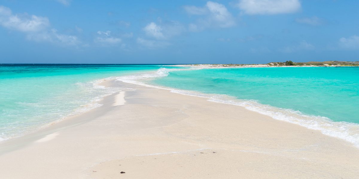 Cayo de Agua: Paraíso de playas turquesas que seduce y atrapa