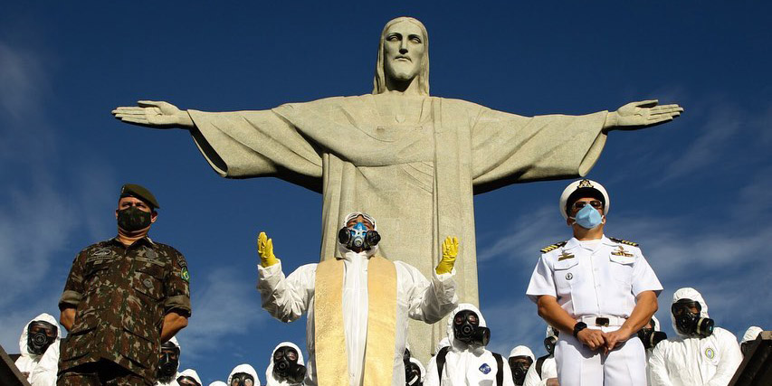 Brasil y los 90 años del Cristo que abraza a todos sin distinción