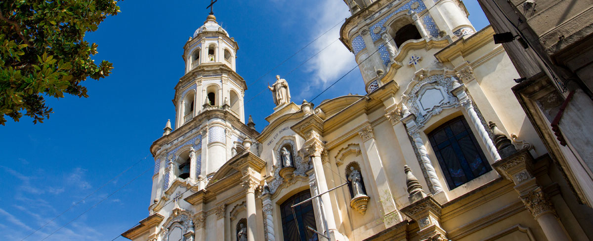 ¿Por qué hay un barrio de San Telmo en Buenos Aires?