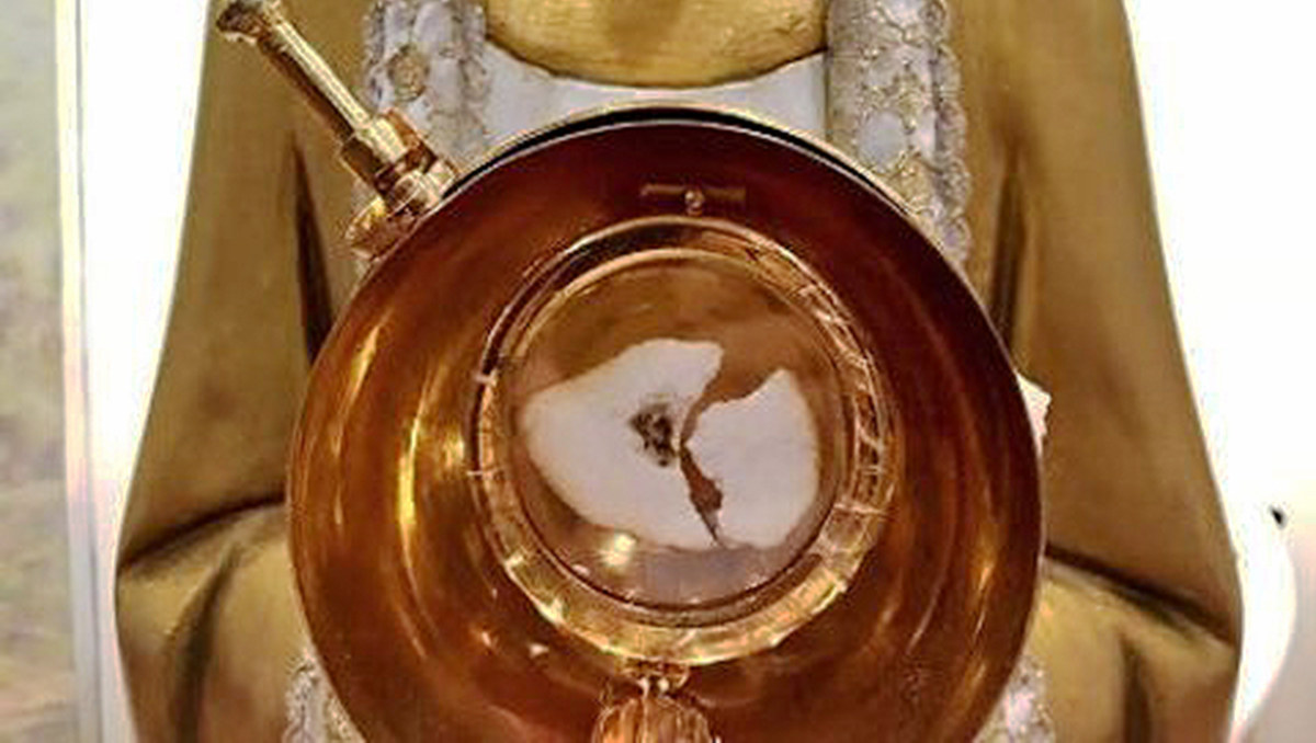 Milagro eucarístico de Betania rescató de crisis de fe a sacerdote que ...