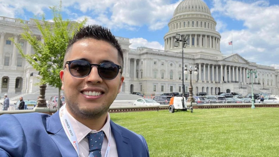 Tony Guzman el líder que está moviendo las almas de los jóvenes ...