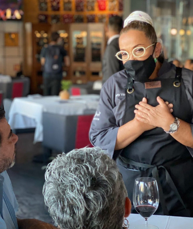 Corazón de Dios y tu corazón: Chef Betty de Master Chef: devota del ...