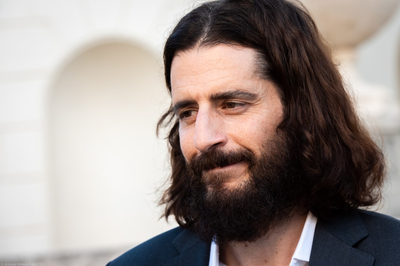 Cuaresma de Jonathan Roumie: Ayuno, compartir la fe y una nueva película