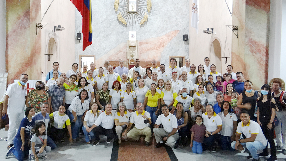 El “Padre Gil” rezó a la Virgen en su lecho de enfermo, ahora va rumbo ...