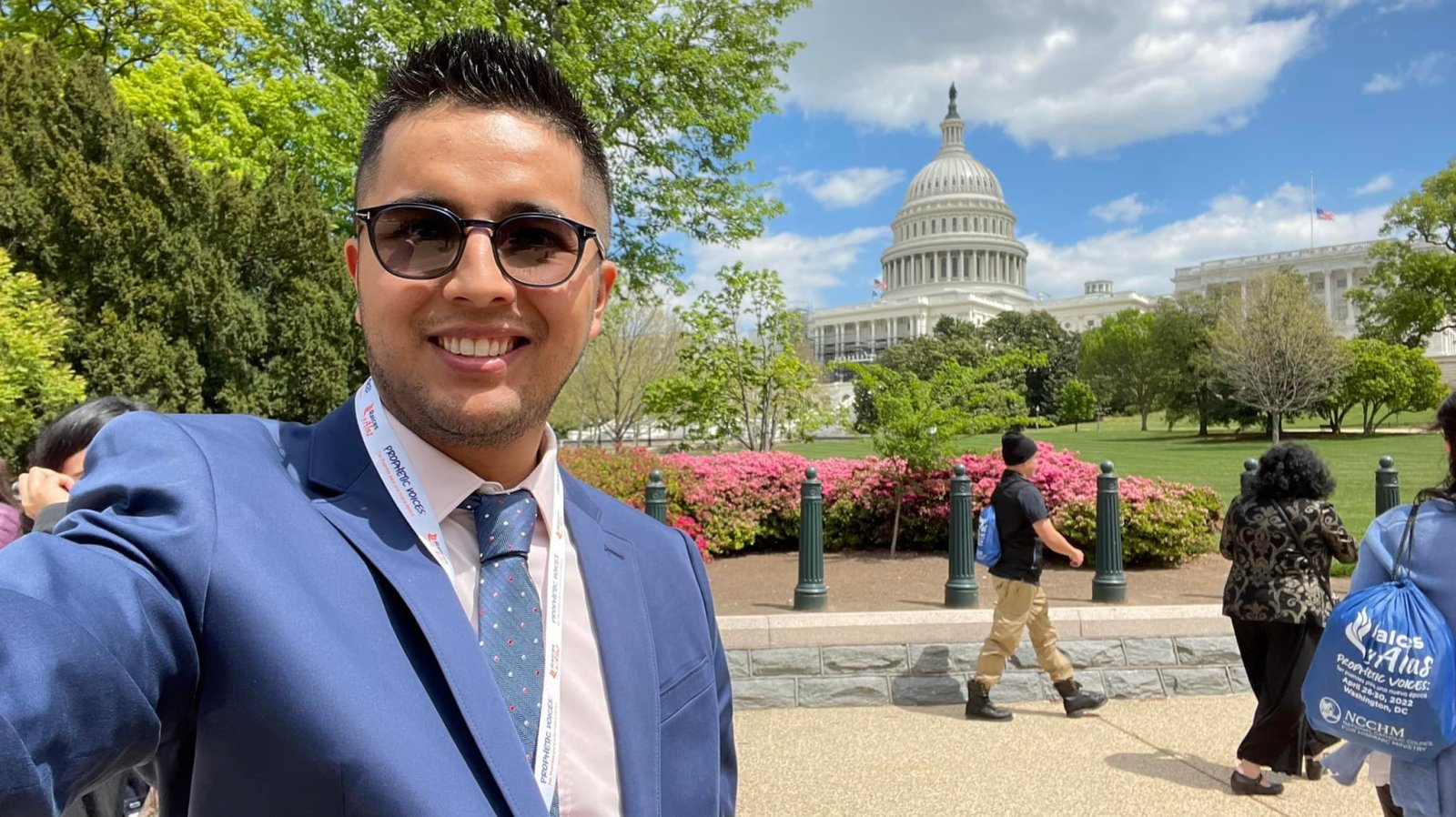 Los médicos presionaron a su mamá hasta abortar a sus dos hermanos: él ...