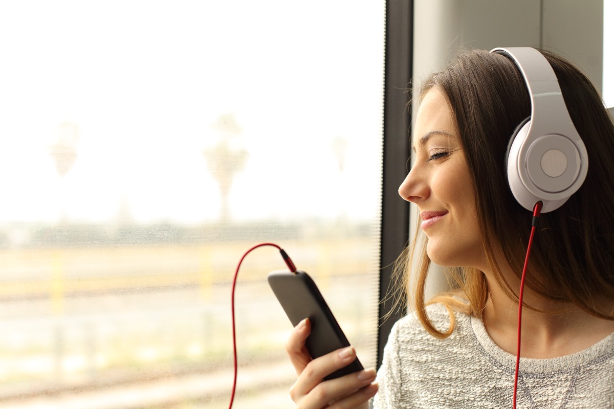 Cinco profundos beneficios de escuchar música clásica
