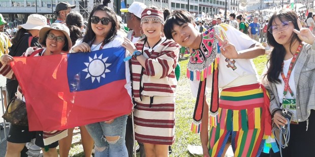 JMJ 3 de agosto: Una Iglesia unida