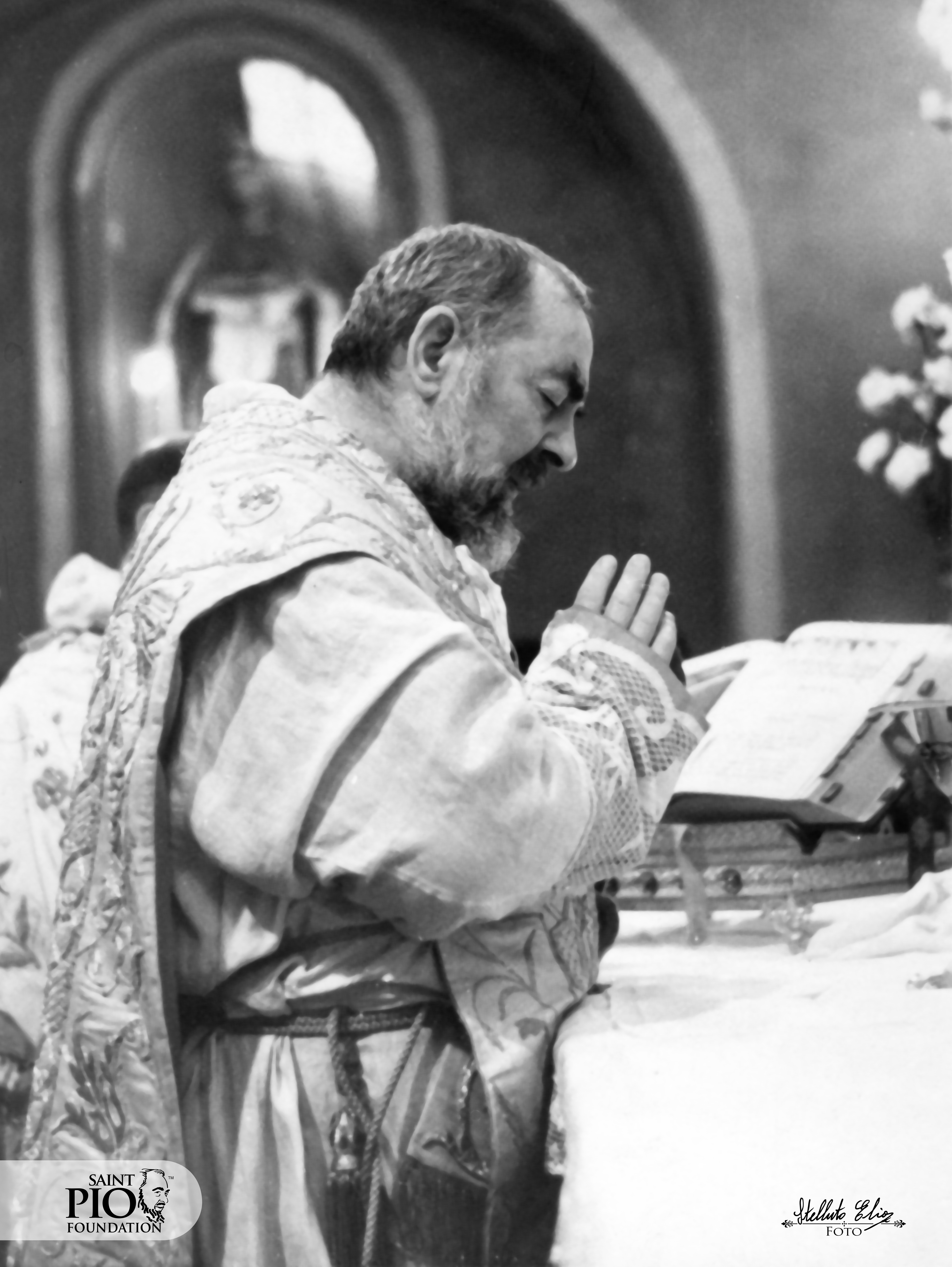 Padre Pío, una luz interior revelada por fotos inéditas