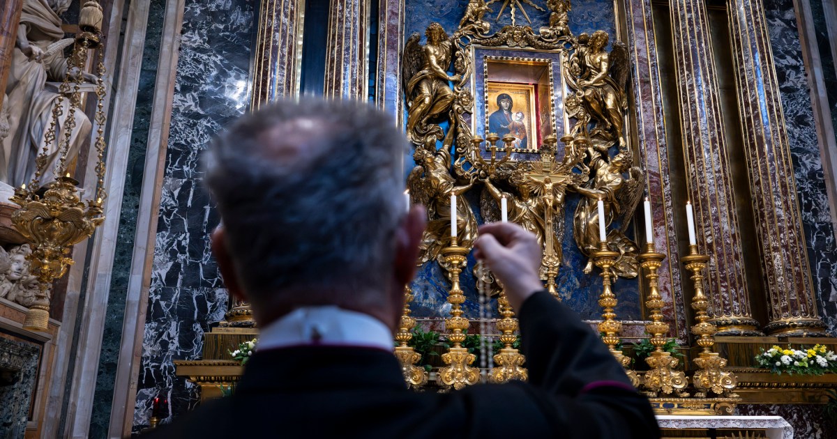 Romanos agradecen a María que les salvara hace 80 años (Fotos)